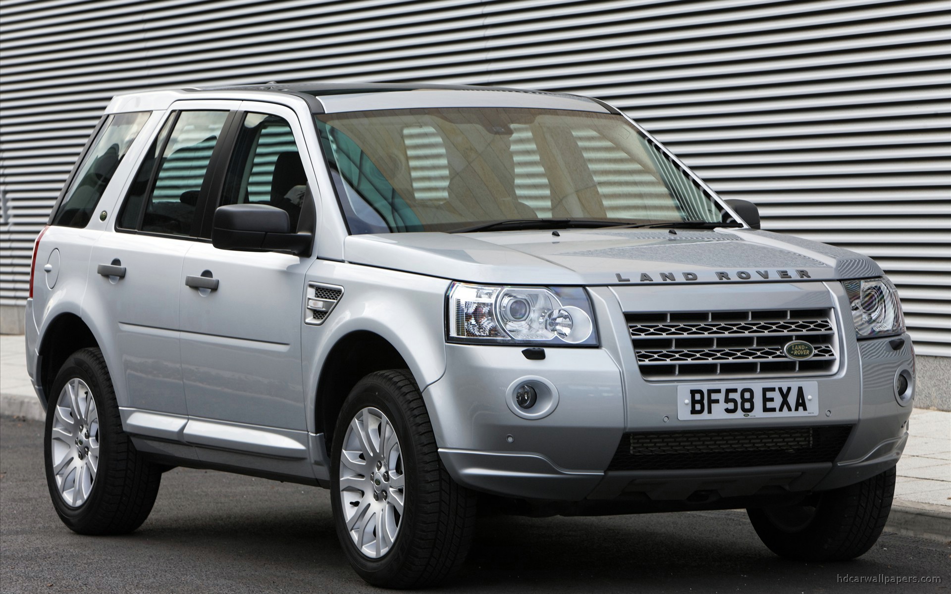 Land-Rover Freelander 3.2 i V6 24V 233 SUV - dane techniczne, spalanie ...